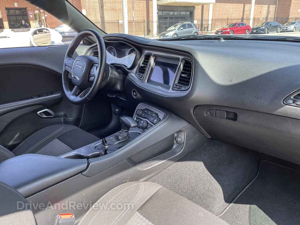 2020 Dodge Challenger interior: lots of pics (plus all the pros and ...